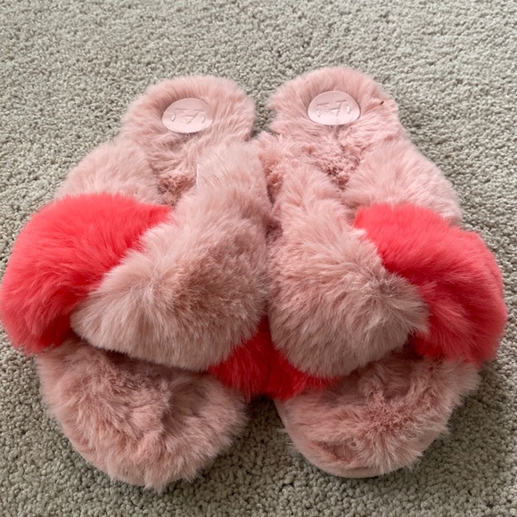 Anthropologie | Shoes | Womens Anthro Crossover Faux Fur Slide Slippers ...